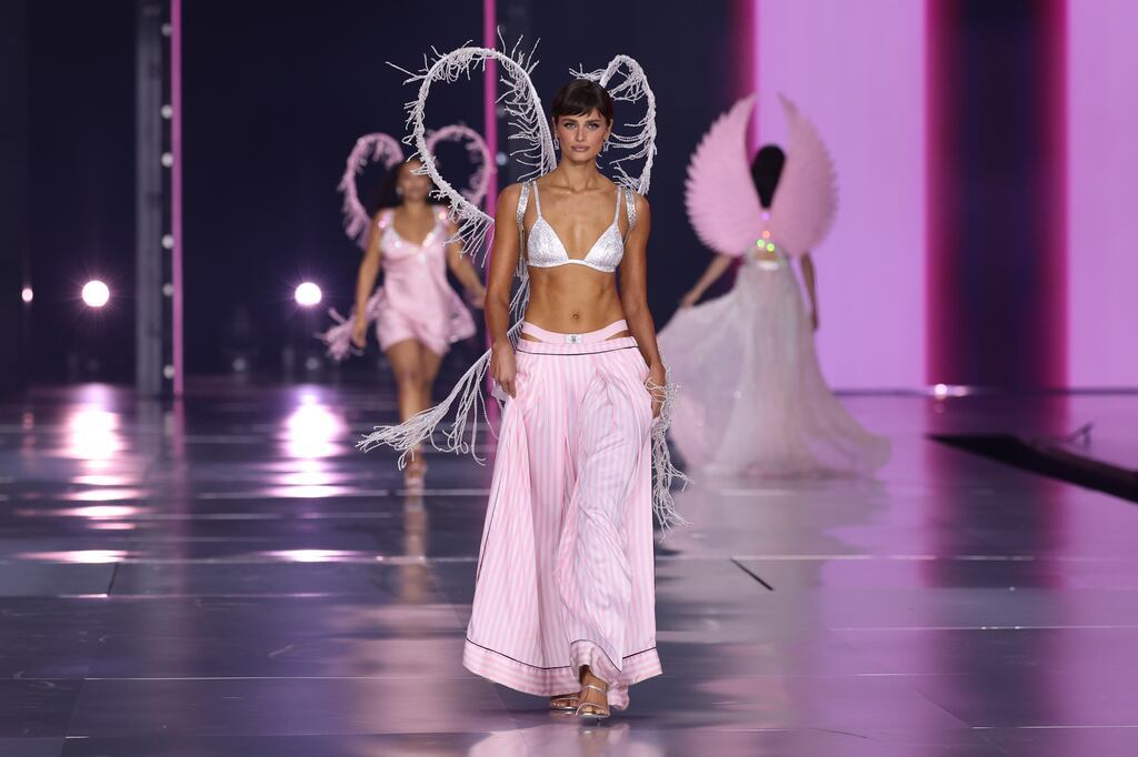 Victoria’s Secret Returns to the Runway | BoF
