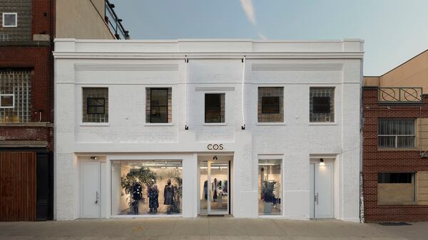 How COS Orchestrates a Global Elevated Store Experience | BoF