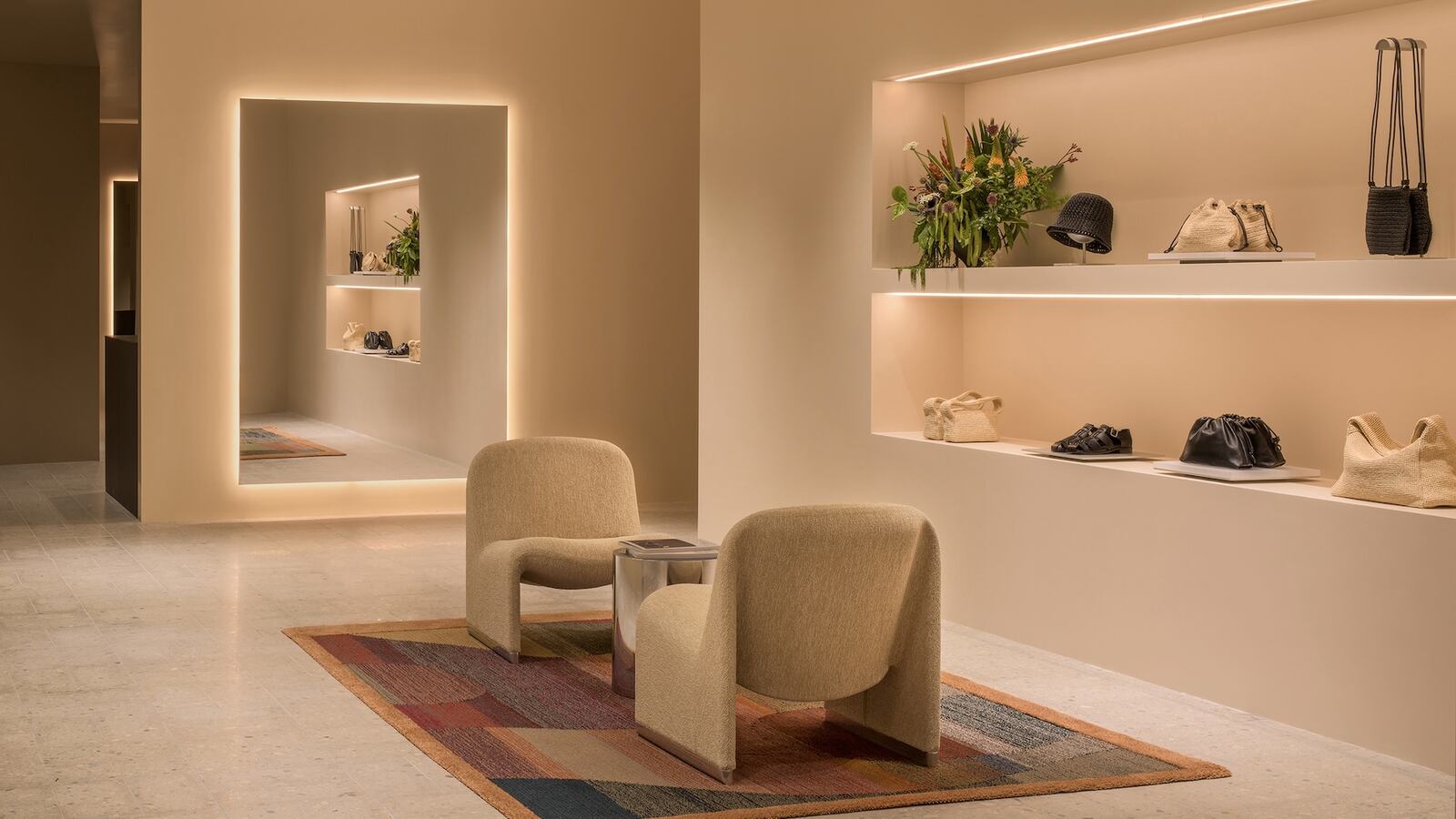 How COS Orchestrates a Global Elevated Store Experience | BoF